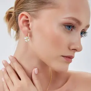 SPERO LONDON Enamel Clover Hoop Earrings - Gold