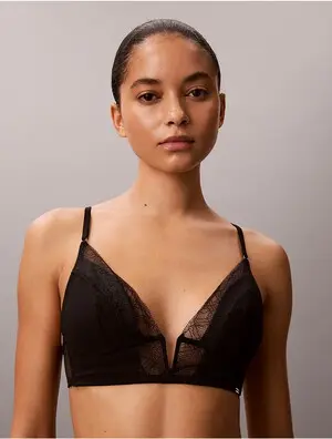Calvin Klein Geo Lace Lightly Lined Triangle Bra