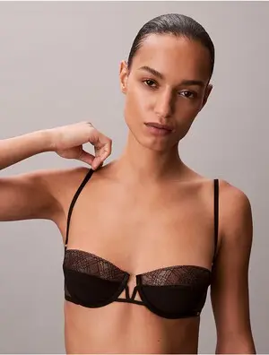 Calvin Klein Geo Lace Unlined Balconette Bra - Black