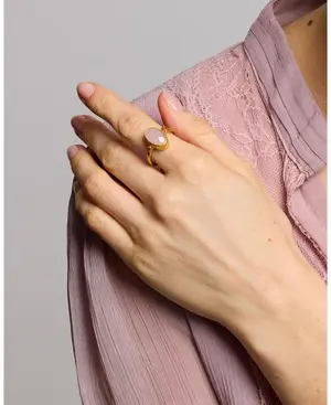 OTTOMAN HANDS Lucia Rose Quartz Cocktail Ring