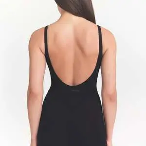 SKIMS 29" One Piece | Black | | Nike Studio Stretch - Obsidian