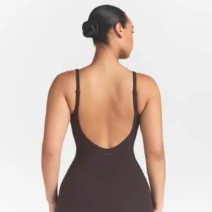 SKIMS 29" One Piece Studio Stretch - Dark Roast
