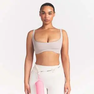 SKIMS Seam Front Micro Bra | White | Small | Nike Studio Stretch - Linen