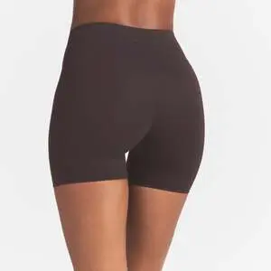 SKIMS 5" Biker Short - Dark Roast