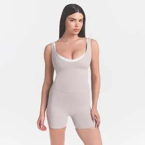 SKIMS 5" Biker Short - Linen