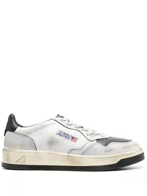 AUTRY Medalist Low Lace-up Sneakers