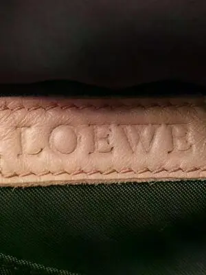 Loewe Nappa Aire Hobo Bag - Pink