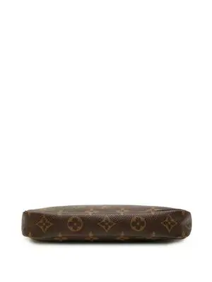 LOUIS VUITTON Monogram Pochette Accessoires Shoulder Bag