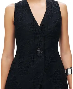 NOCTURNE Textured Floral Lace Vest
