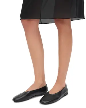 REFORMATION Blaine Flats - Black