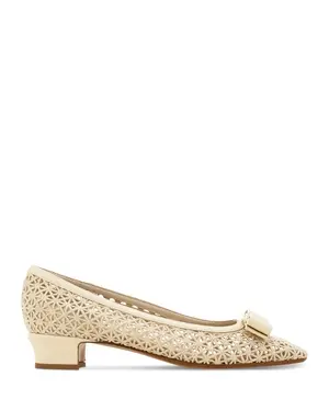 FERRAGAMO Vara 2.0 Lace Flats - Mascarpone