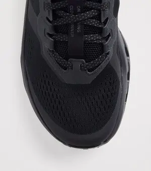 On Cloudrunner 3 Athletic Trainers - Black