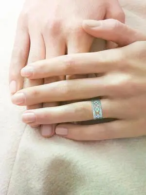 Kwiat 18kt White Gold Diamond Jasmine Eternity Ring