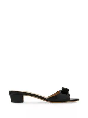 FERRAGAMO Vara Bow Slides - Black
