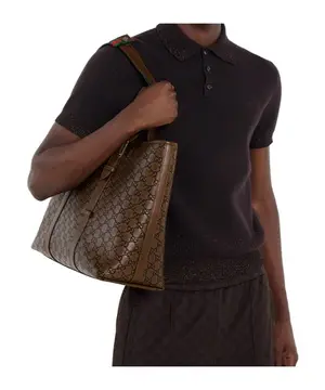 Gucci Gg Emblem Large Tote Bag - Black