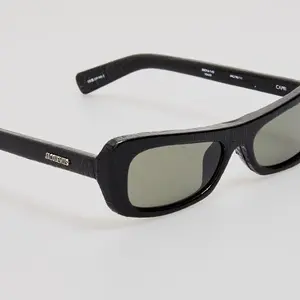 Jacquemus Capri Sunglasses - Black