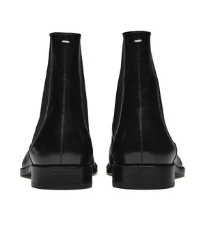 MAISON MARGIELA Tabi Chelsea Boots
