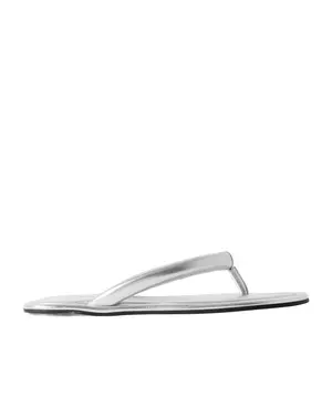 ST. AGNI Sumi Metallic Leather Flip Flops - Silver