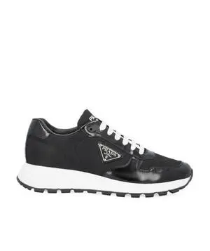 Prada Logo Plaque Low-top Sneakers