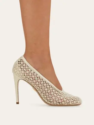 FERRAGAMO Sol 95 Woven Stiletto Pumps - Mascarpone