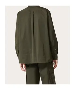 Valentino Garavani Logo Plaque Long-sleeved Shirt