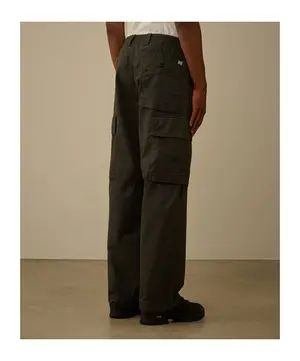 C.P. COMPANY Multi-pocket Cargo Pants With Lens Detail - Shadow-gray
