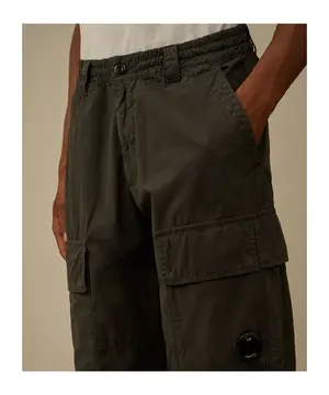 C.P. COMPANY Multi-pocket Cargo Pants With Lens Detail - Shadow-gray