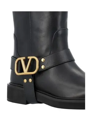 Valentino Garavani Vlogo Plaque Square Toe Boots
