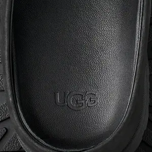 UGG Otzo Slip-on Clogs - Black