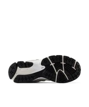 NEW BALANCE Round Toe Lace-up Sneakers - Grey
