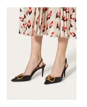 Valentino Garavani Vlogo Signature Pointed-toe Slingback Pumps - Black