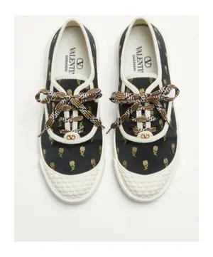 Valentino Garavani Bay Bay Floral Sneakers