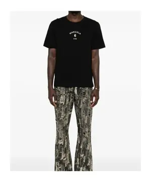 MAISON MARGIELA Logo Printed Crewneck T-shirt - Black