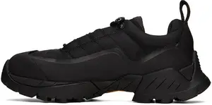 ROA Quilted Round-toe Low-top Sneakers