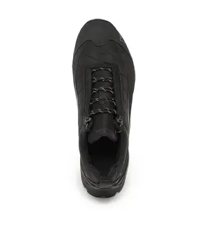 ROA Quilted Round-toe Low-top Sneakers