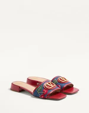 Valentino Garavani Cherry Embroidery Vlogo Detailed Sandals