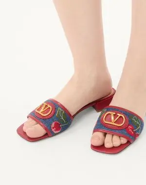 Valentino Garavani Cherry Embroidery Vlogo Detailed Sandals