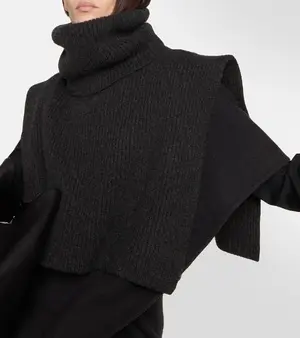 THE ROW Emmit Roll-neck Cashmere Collar