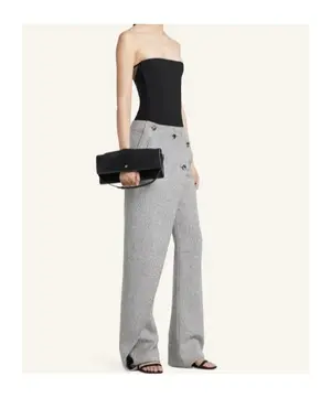 COURREGES Courrèges Smooth Calfskin Leather Wrist Clutch Bag With Double Wear Strap - Black