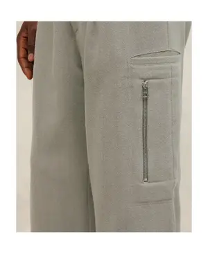 AMI Paris Pleated Wide-leg Cargo Pants