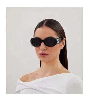 Gucci Oval Frame Sunglasses - Black
