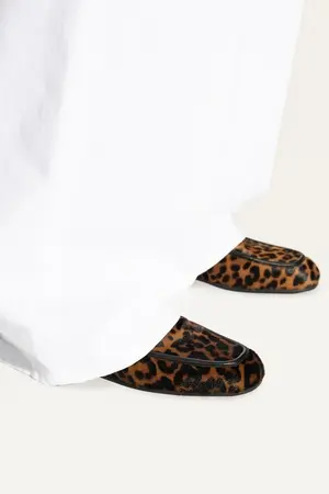 STUART WEITZMAN Leopard Print Loafers