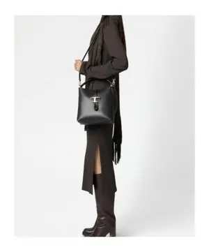 TOD'S Timeless Mini Bucket Bag In Soft Calfskin Leather - Black