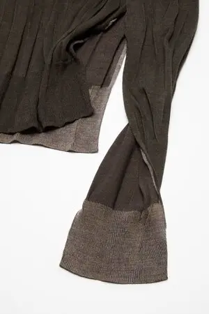 Acne Studios Wrinkled V-neck Jumper
