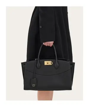 FERRAGAMO Soft Studio Tote Bag - Black