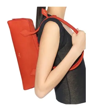 Alaïa Le Teckel Medium Bag In Nubuck - Red