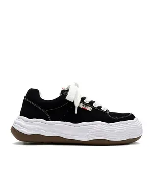 Mihara Yasuhiro Oliver Logo Patch Sneakers - Black