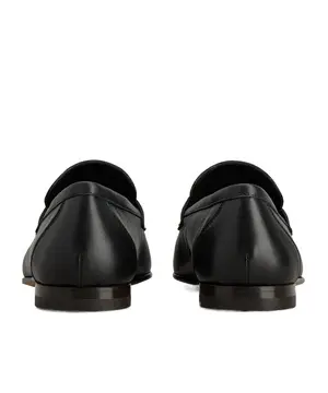 TOD'S Round Toe Slip-on Loafers