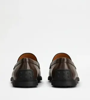 TOD'S Slip-on Loafers With Round Toe