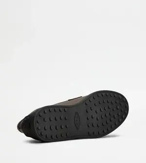 TOD'S Slip-on Loafers With Round Toe